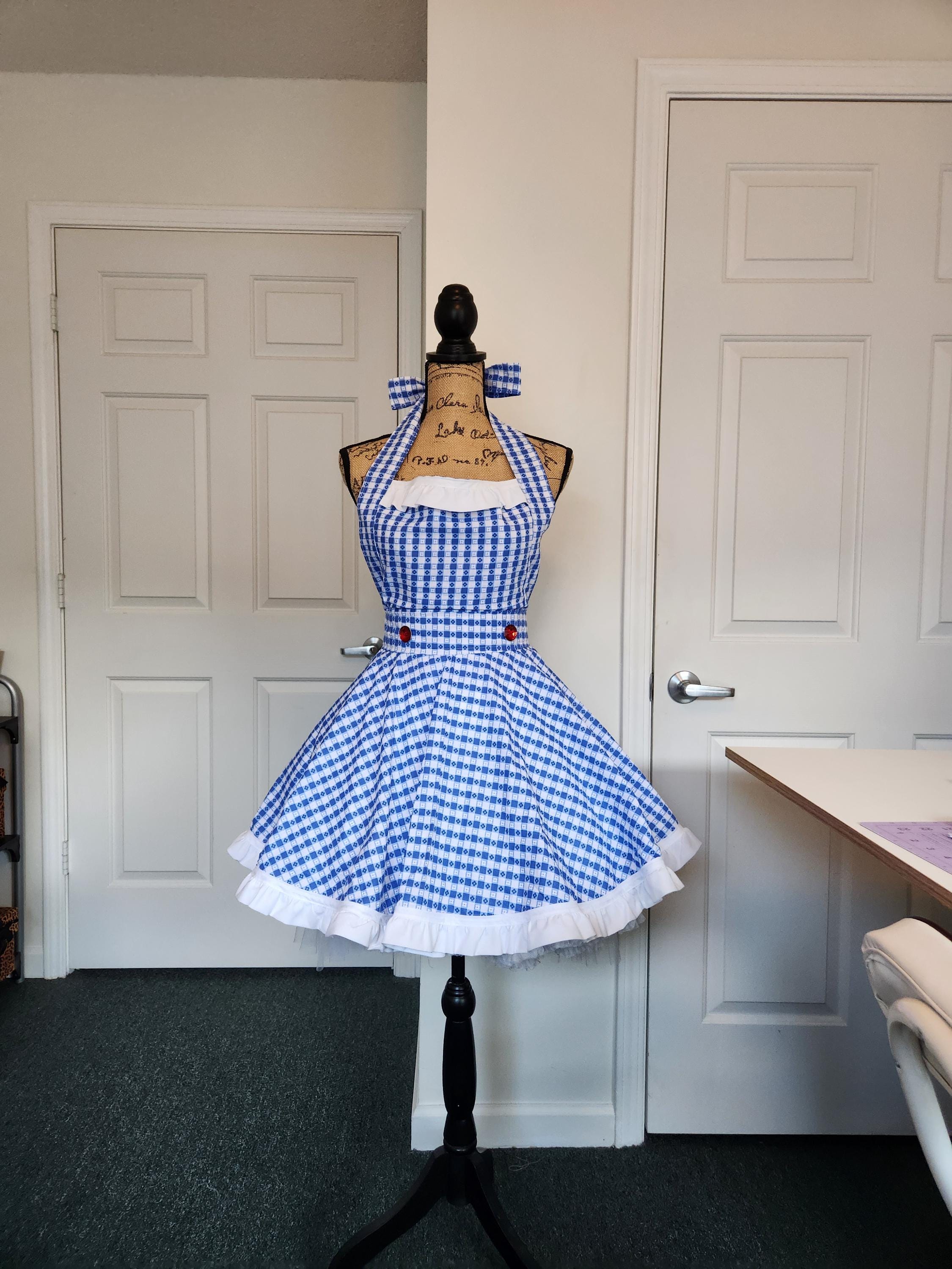 Dorothy Cosplay Apron With Ruby Red Glass Buttons. - Etsy