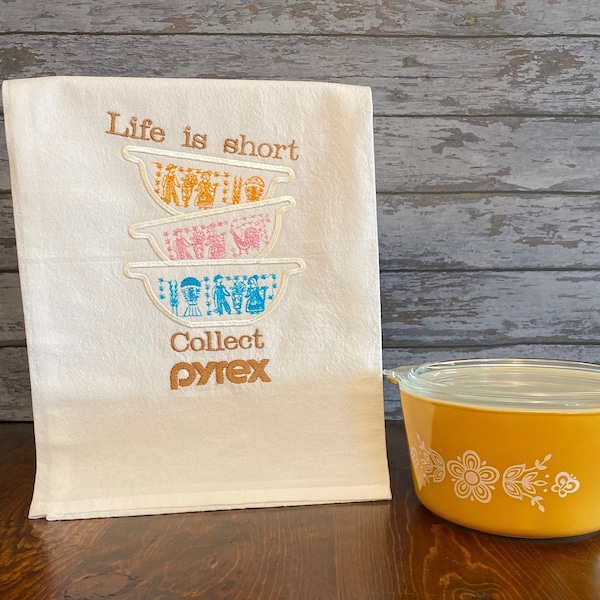 Vintage Pyrex Dish - Etsy