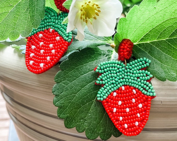 Strawberry Beaded Earrings Brookhaven Baubles Southern - Etsy