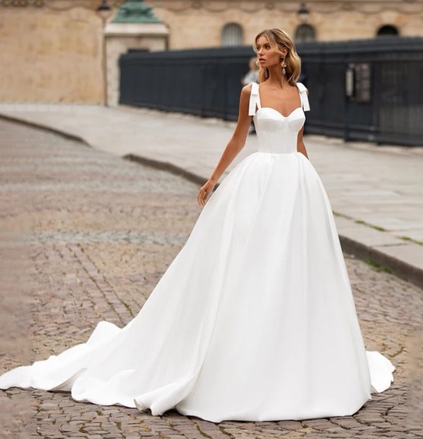Modern Fitted Wedding Dress Simple Satin Wedding Gown Boat Neckline ...