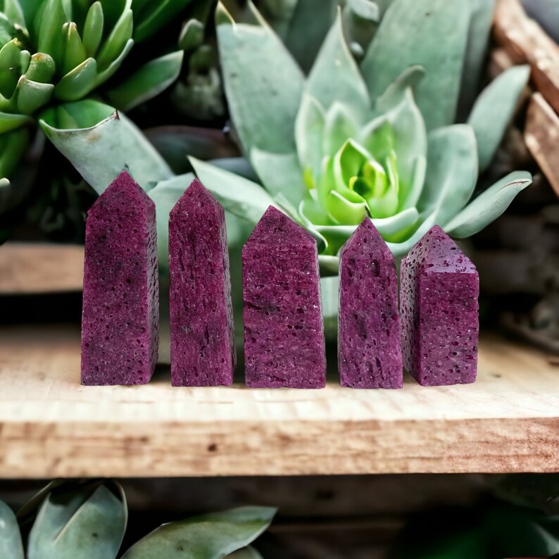 PRETTY Stunning Honeycomb Ruby Tower / UV Reactive / Metaphysical Meditation Pocket / Crystal ...