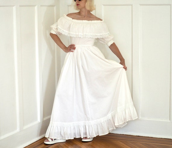 LAURA ASHLEY Vintage Off-shoulder Maxi Dress with Poc… - Gem