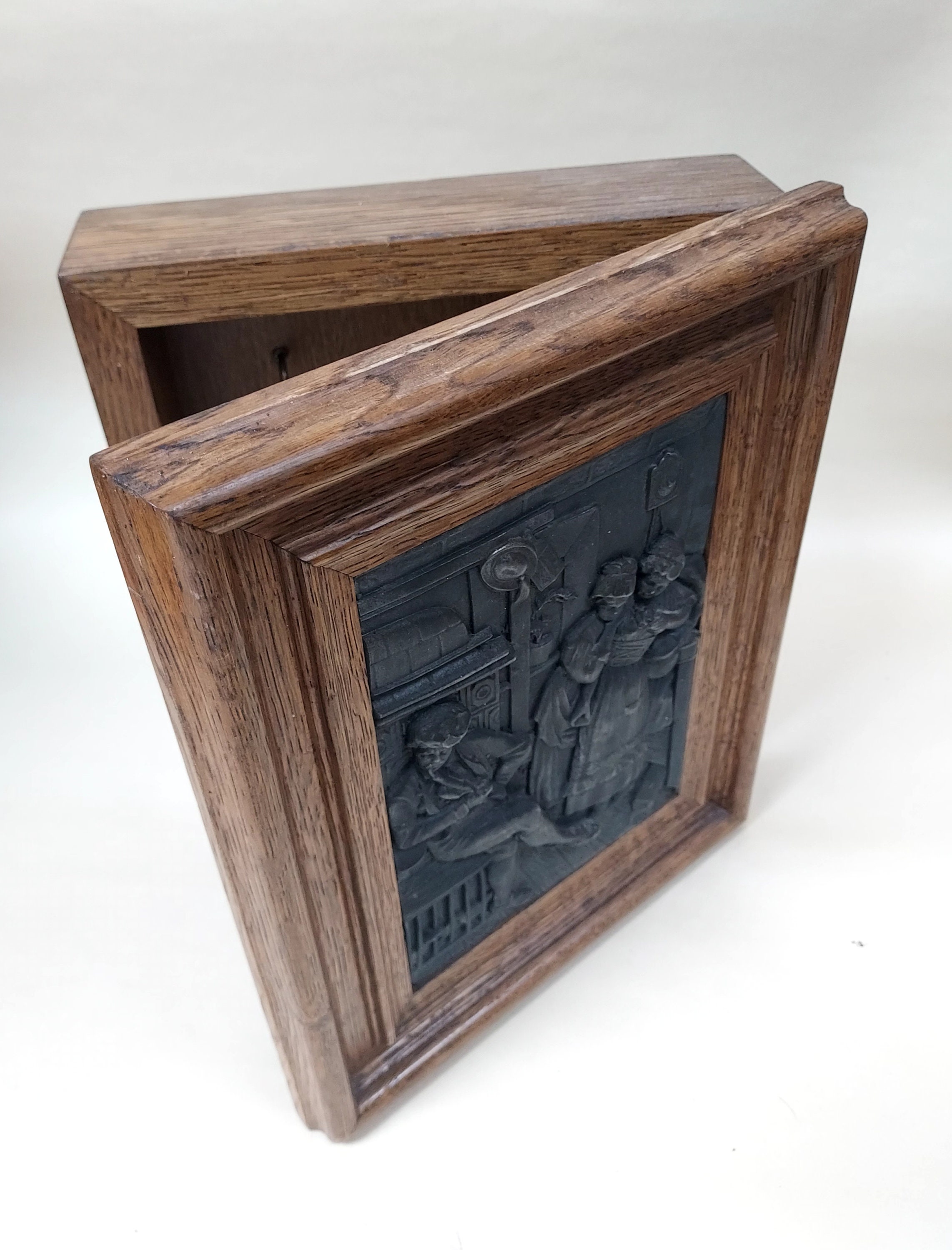 German Zinn Relief Handmade Wooden Key Box - Etsy