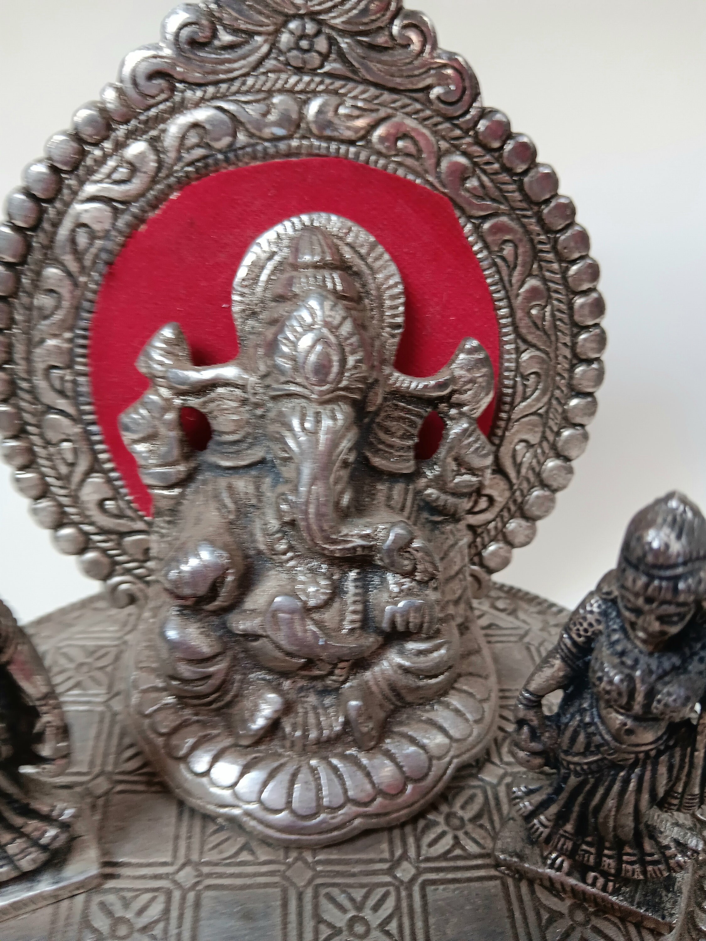 White Metal Figure Of hindu God Ganesh, Riddhi and Siddhi - Etsy