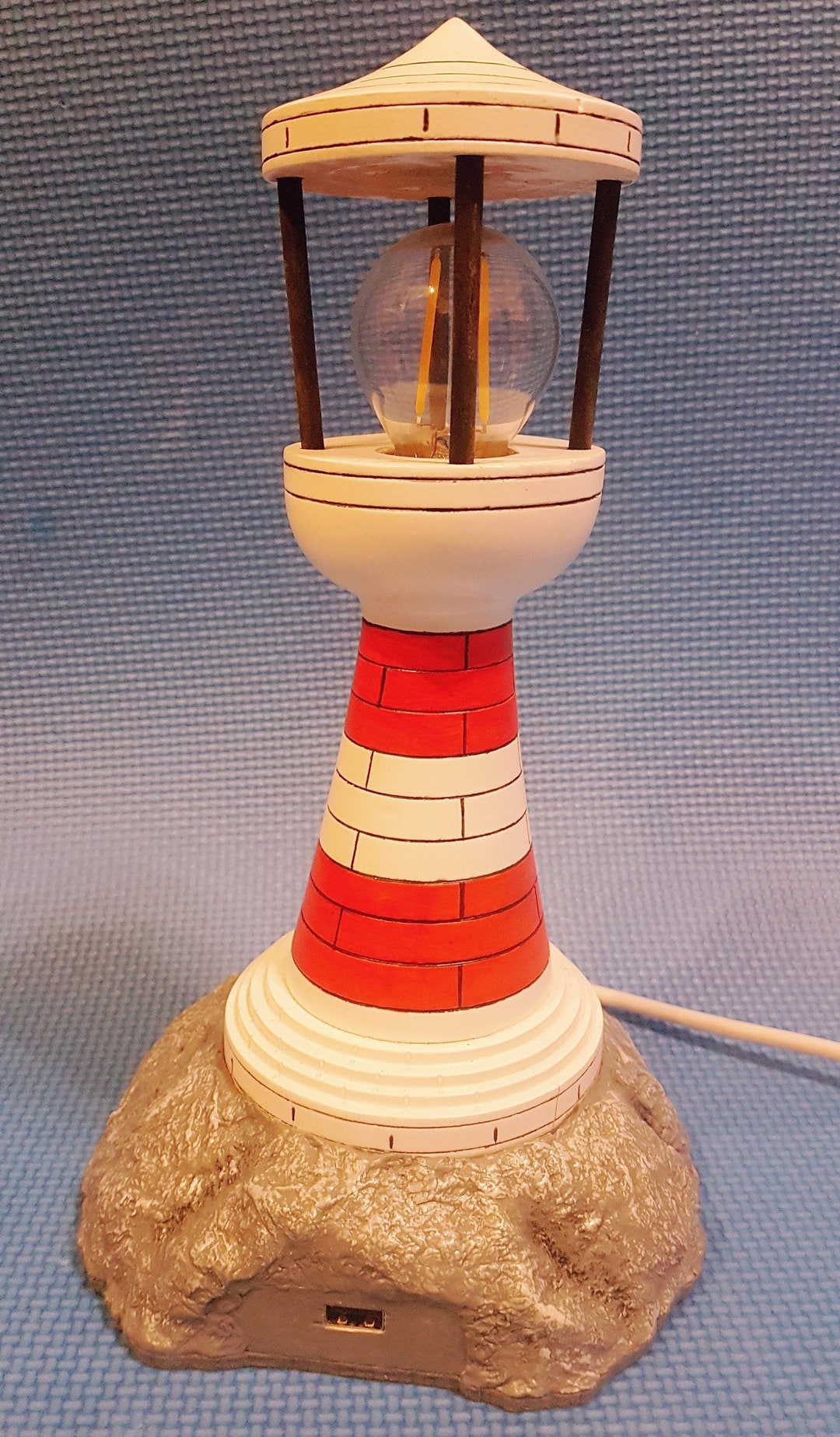 Lighthouse Desk Night Lamp, Light Beacon With Built-in USB Charging ...