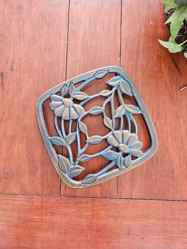 Vintage Brass Floral Trivet, Wall Hanging, Princess House Daisy Flower ...