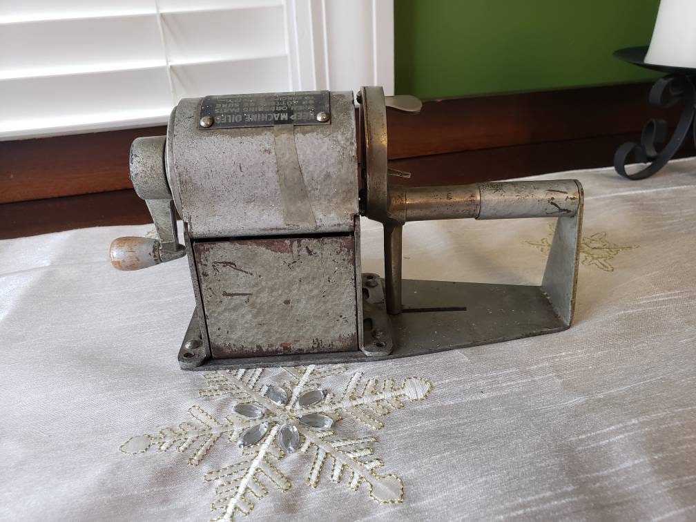 Vintage Dandy Automatic Pencil Sharpener Co. Mountable Pencil Sharpener ...
