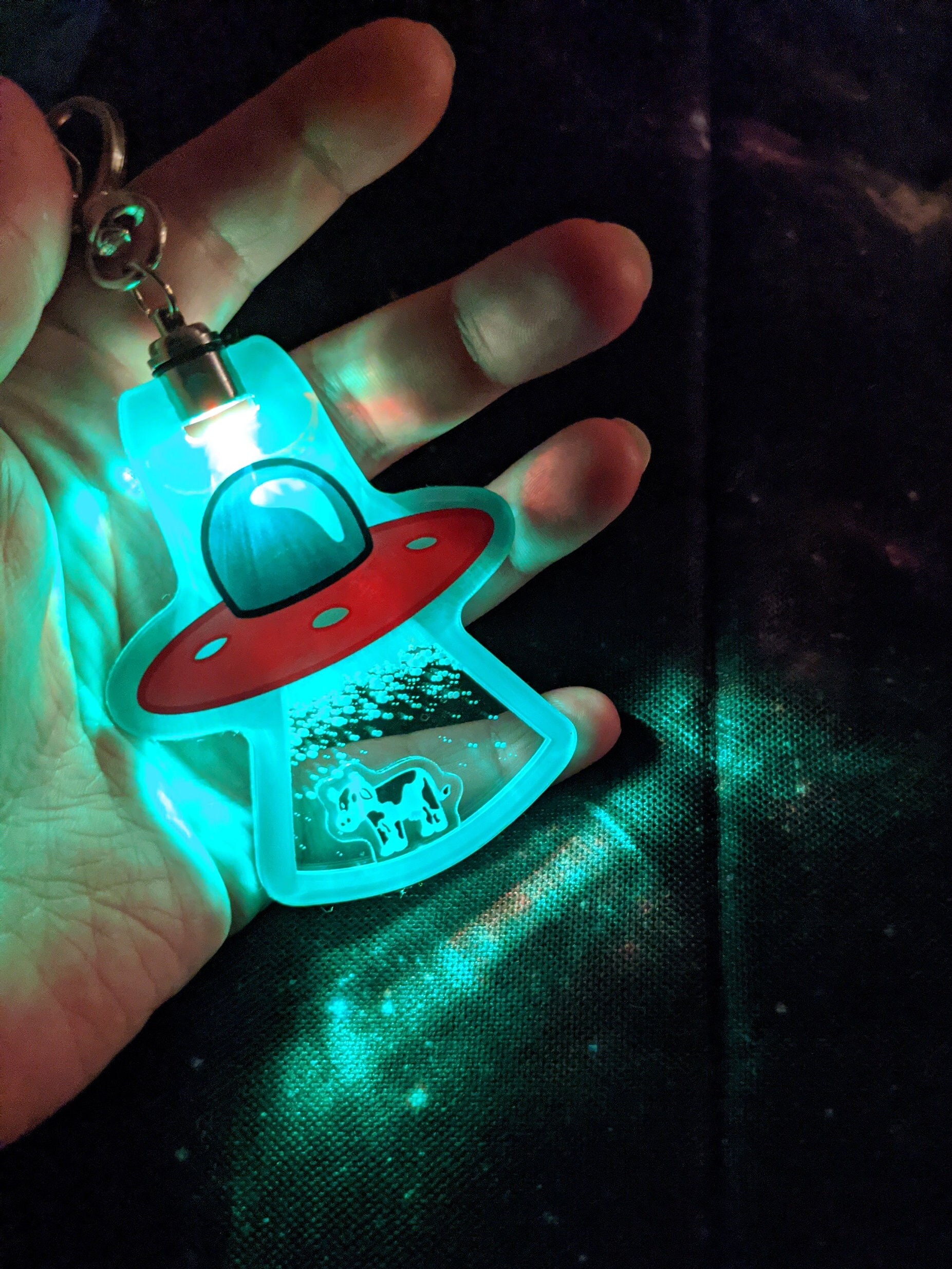Alien UFO Acrylic Shaker Charm Light-up Keychain - Etsy