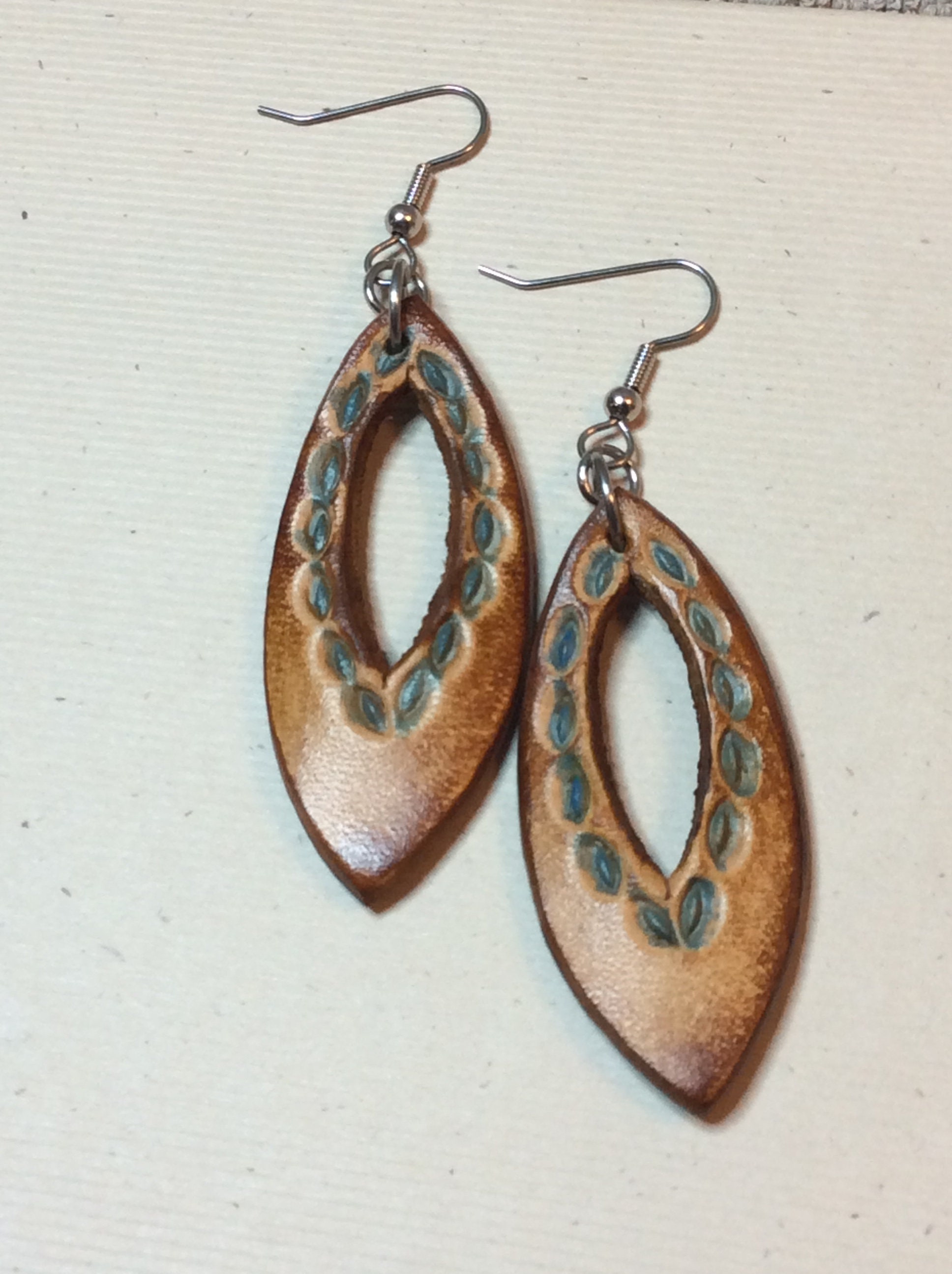 Boho Leather Hand Tooled Earrings in Eclipse Shape Boho Chic - Etsy UK