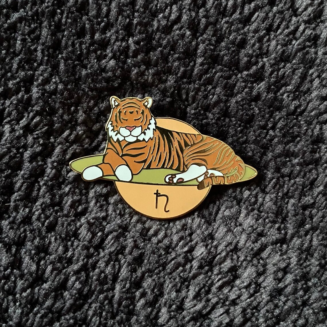 Enamel Pin Tiger Saturn ASTRAL ANIMALS COLLECTION / Blackmarmot ...