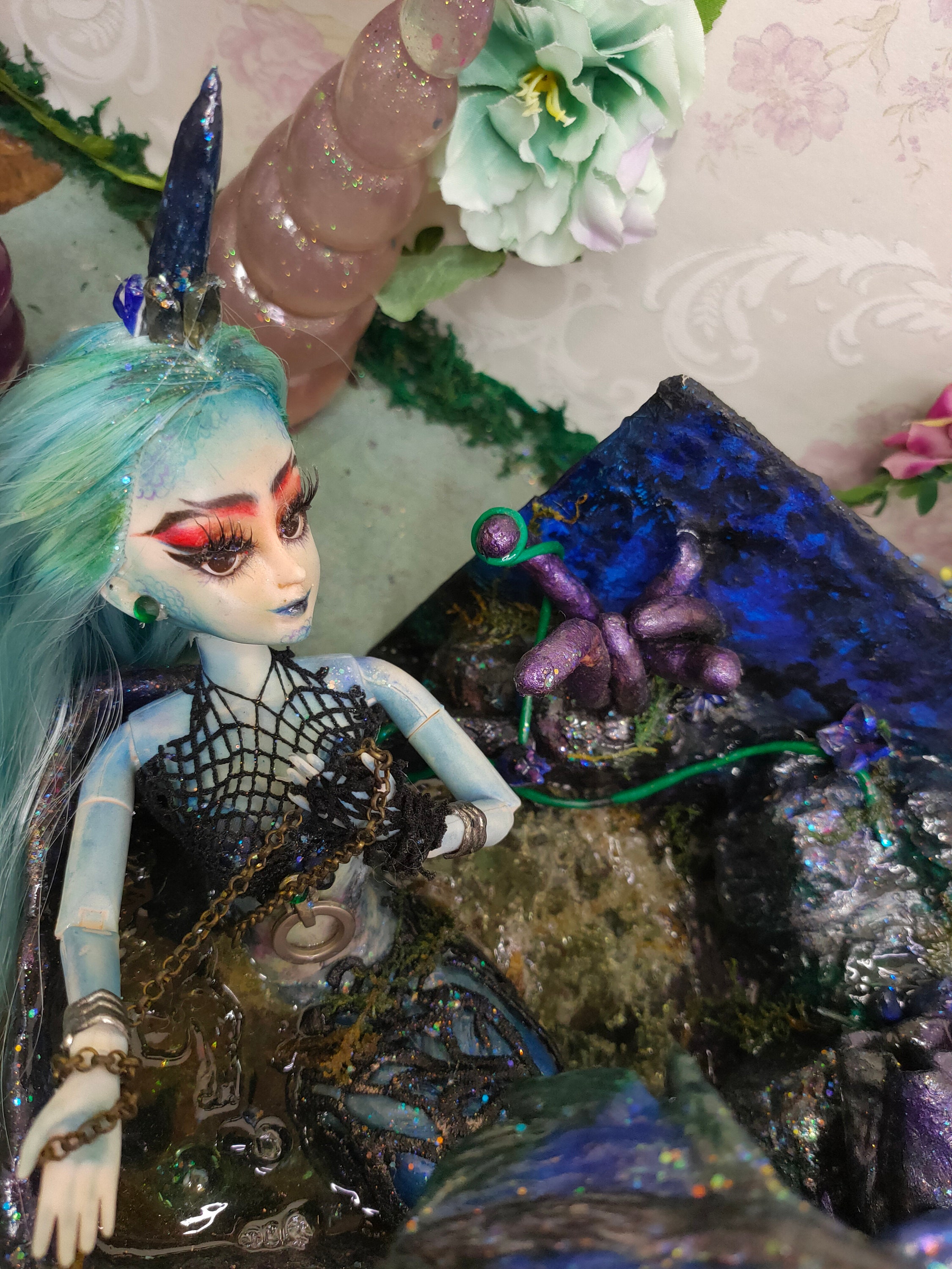 Evil Mermaid - Lillith - Custom Doll/ooak - Semi Diorama Style - Etsy