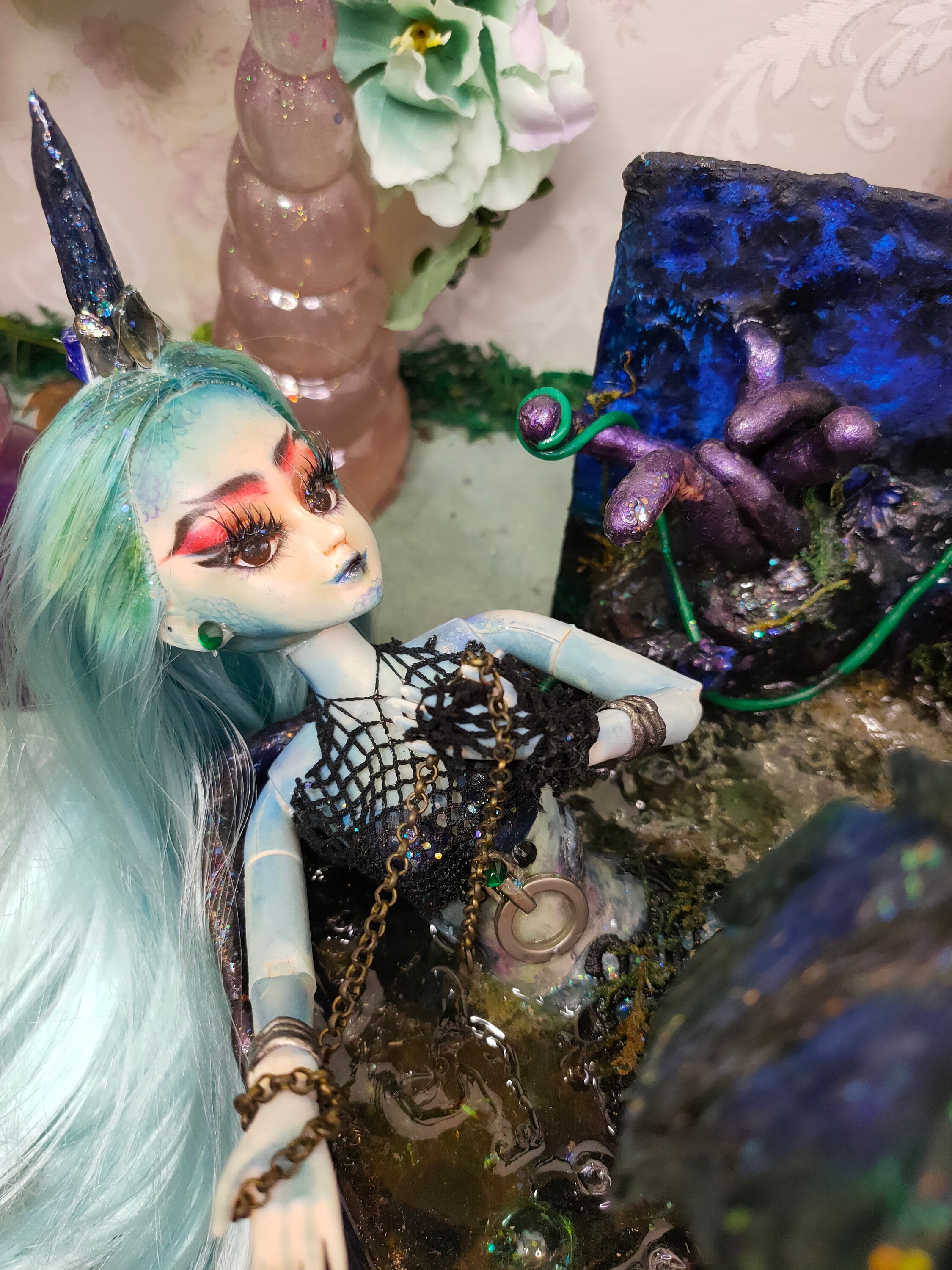 Evil Mermaid - Lillith - Custom Doll/ooak - Semi Diorama Style - Etsy