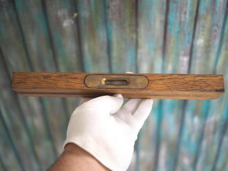 Vintage Oak Wood Spirit Level, Vintage Bubble Level. Vintage Wooden ...