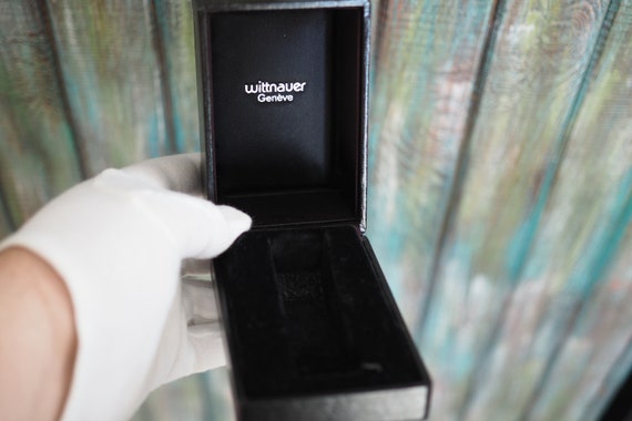 Vintage Wittnauer Geneve Watch Box - Gem