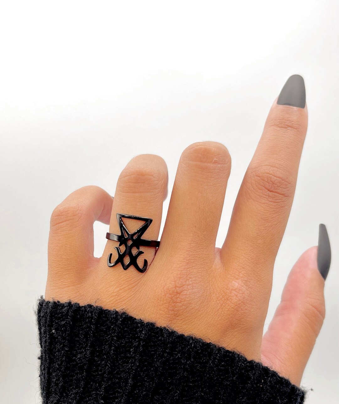 Satanic Sigil of Lucifer Ring Black Goth Ring Witchy Aesthetic Rings ...