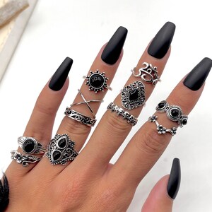 Goth Aesthetic Rings Witchy Midi Rings Black Alt Jewelry - Etsy