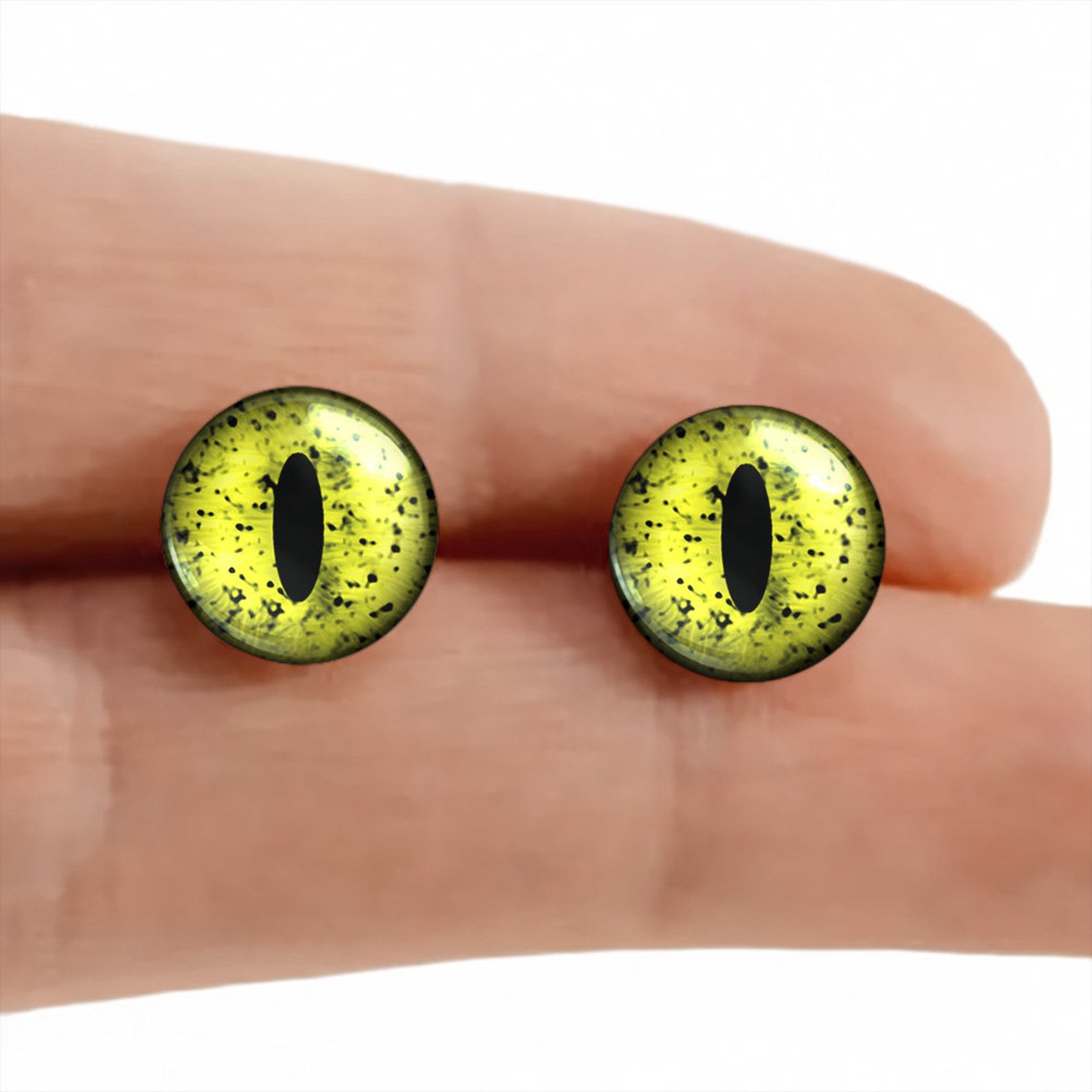 Green Speckled Frog Eyes Realistic Glass Animal Taxidermy | Etsy