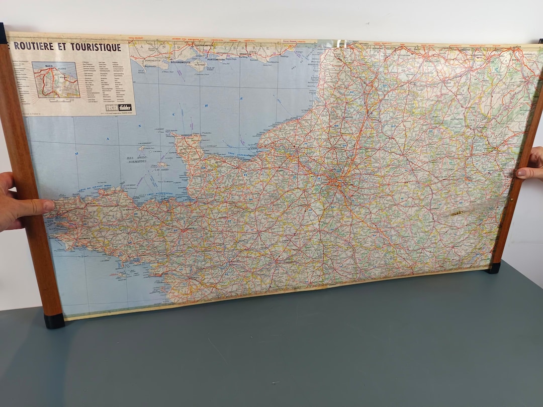 Vintage Roll-up Road and Tourist Map of France – Michelin, Vintage ...