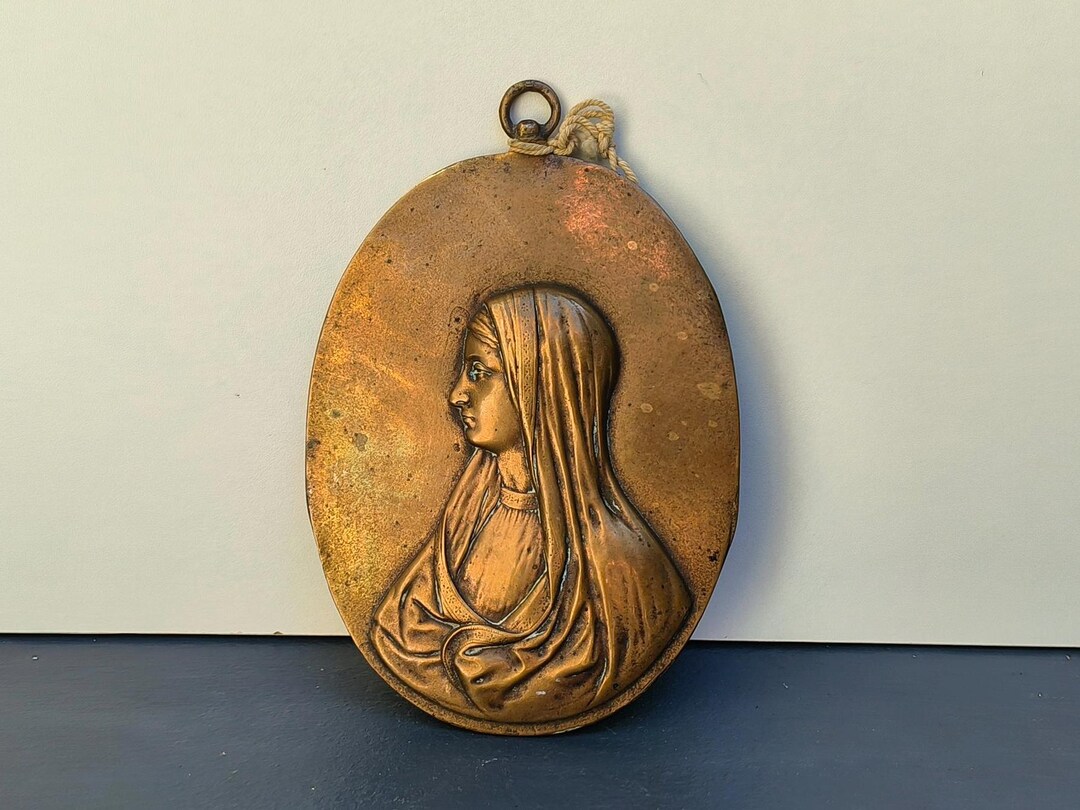 Virgin Mary, Medallion Bronze Vintage Virgin Mary, Pious Sculpture ...