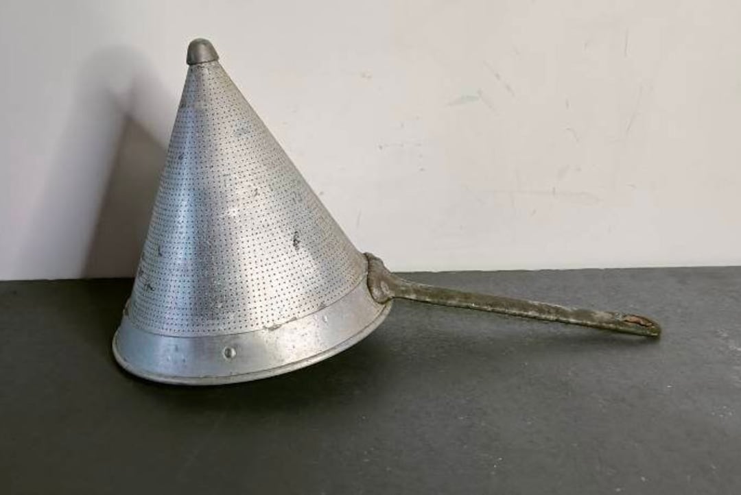 Old Tournus Vintage Aluminum Colander, Old Utensil, Kitchen Decoration ...
