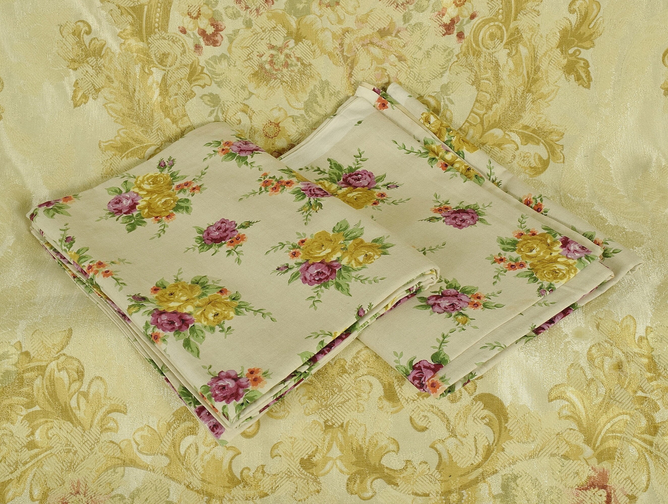 Charming Pair Vintage French Roses & Leaves Print Cotton - Etsy