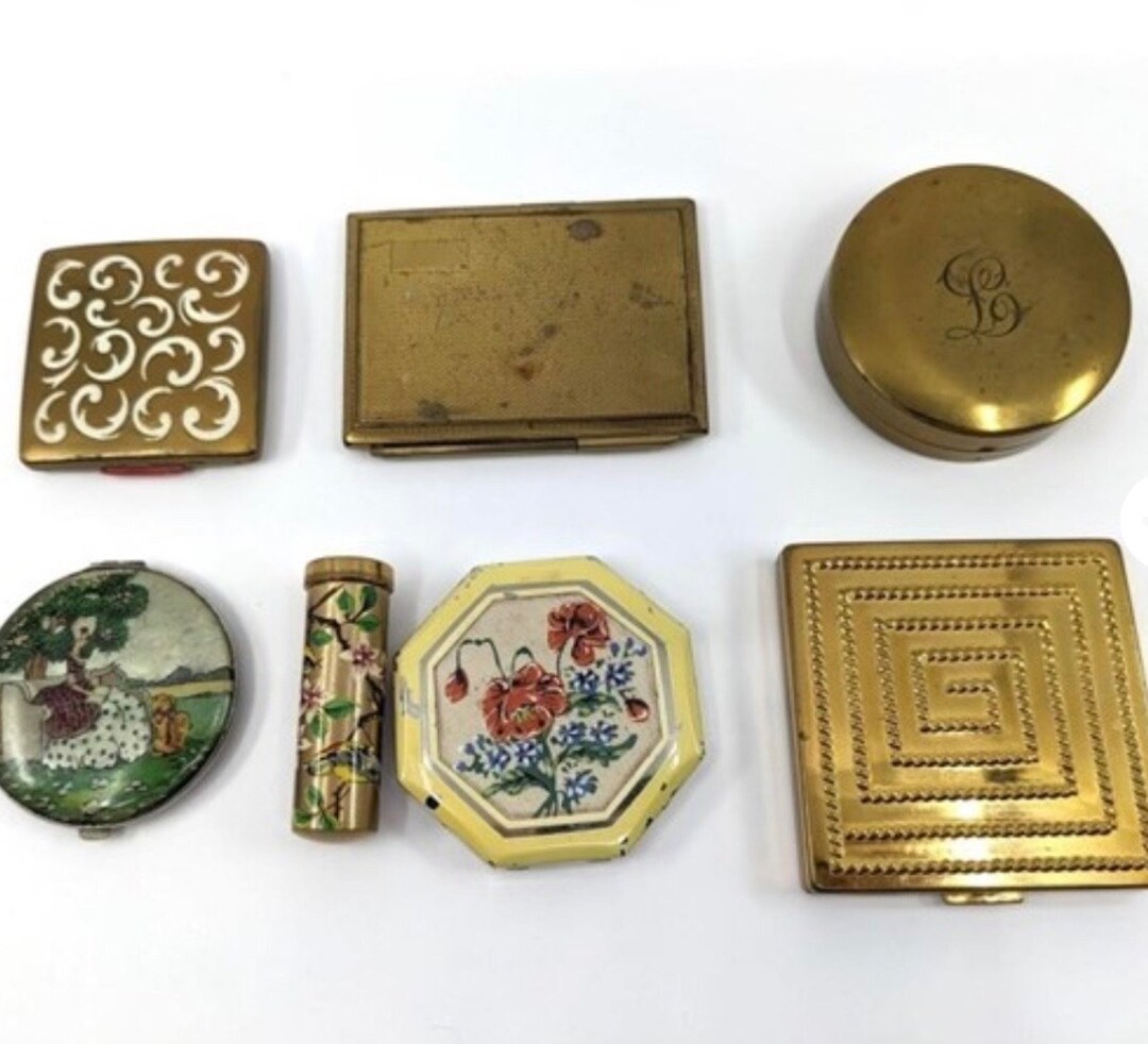 Vintage Brass Compact / Pick a Compact Vintage Makeup Compact Vtg Brass ...
