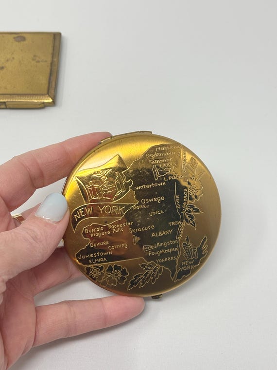 Vintage Brass Compact / pick a compact vintage makeup… - Gem