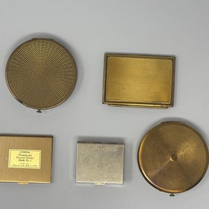 Vintage Brass Compact / Pick a Compact Vintage Makeup Compact Vtg Brass ...