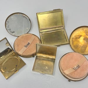 Vintage Brass Compact / Pick a Compact Vintage Makeup Compact Vtg Brass ...