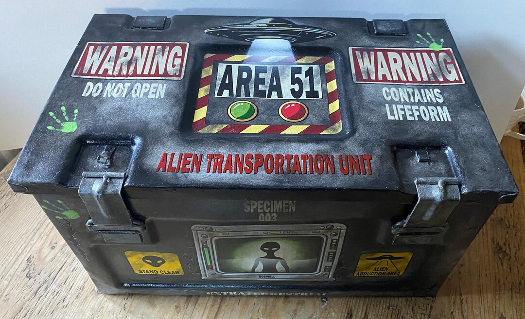Hand Painted Alien Transportation Unit From Area 51. Unique Artwork. - Etsy