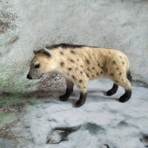 Cave Hyena Replica Crocuta Spelaea Ice Age Spotted Hyeana Model ...