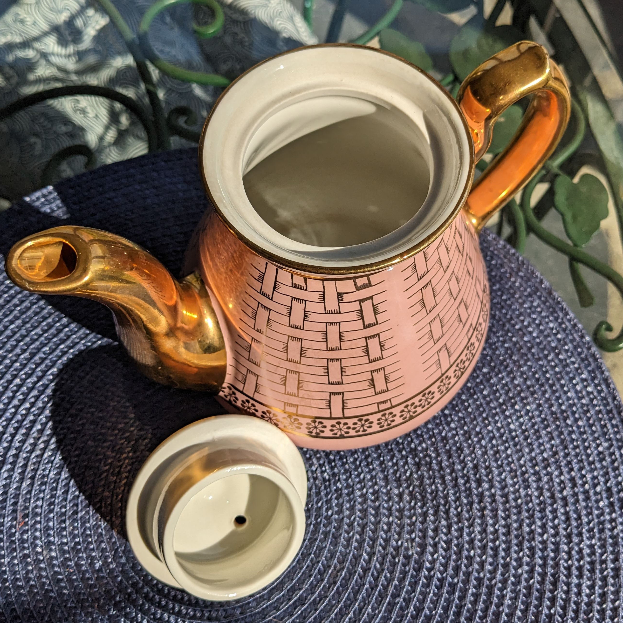 Vintage HALL USA Pink-gold Basket Weave 6-cup Teapot - Etsy