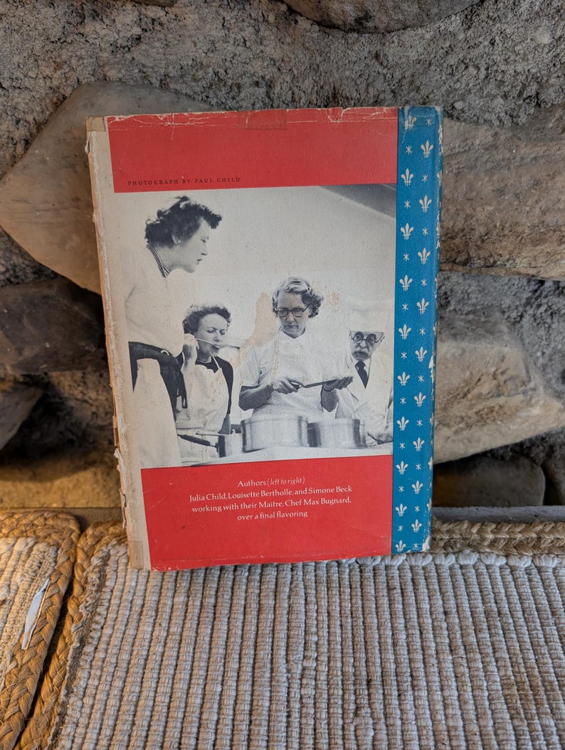 Vintage Julia Child Cookbook – Mastering the Art of French Cooking ...