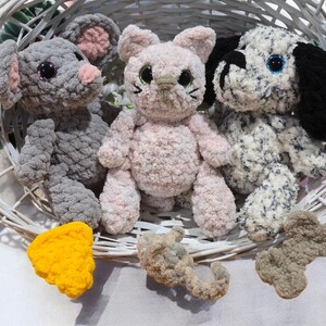 Cheddar the Mouse Crochet Pattern: Amigurumi Pet With Cheese Wedge (PDF ...