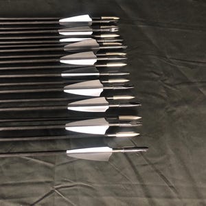 Handcrafted 20x Arrow Combo, 31.5" Arrows for 30-40lbs Bows, Sharp ...
