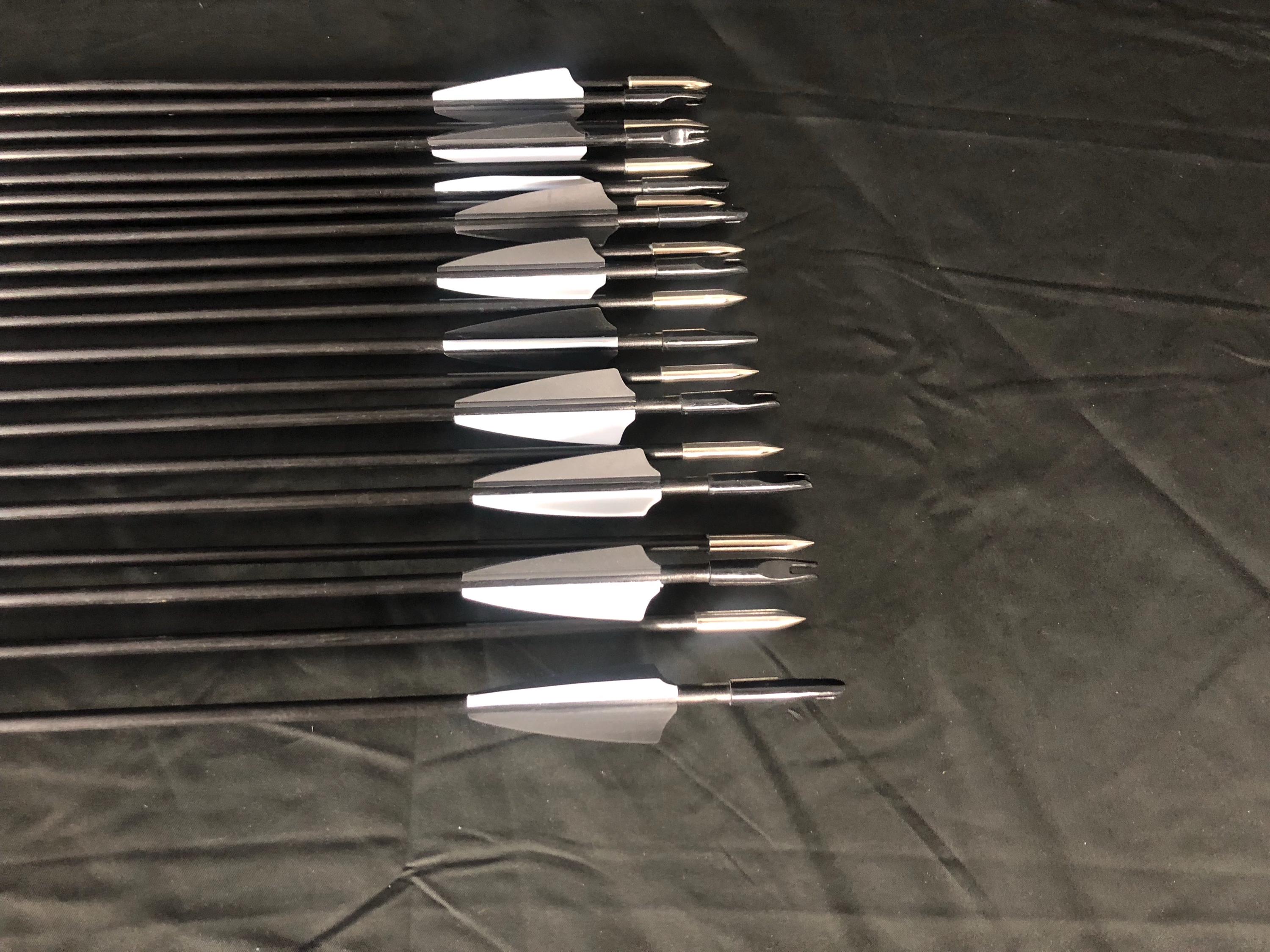 Handcrafted 20x Arrow Combo, 31.5" Arrows for 30-40lbs Bows, Sharp ...