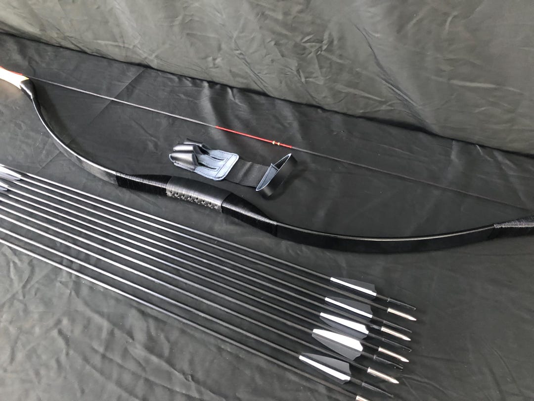 40lbs Traditional Knights Bow, 100% Fully Functional, Bow is 52 ...