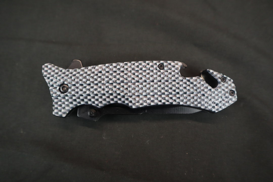3D Carbon Fiber Textured Handle Spring Assisted Folding Pocket Knife ...