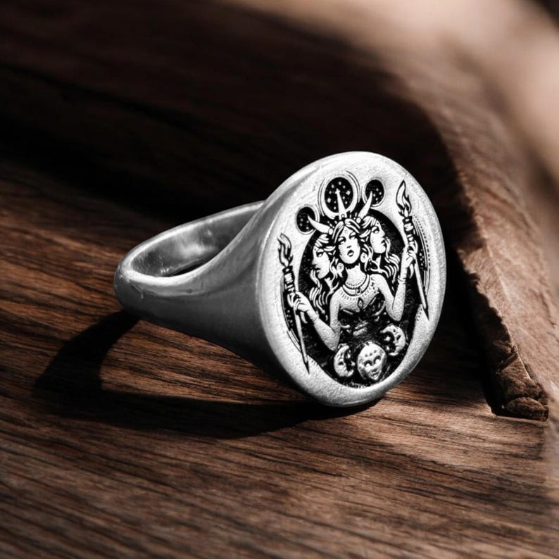 Hecate Ring, Moon Goddess Signet Ring Woman, Witch Pinky Ring Men ...