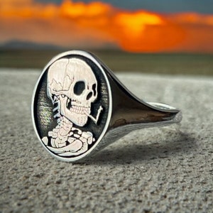 Van Gogh Skull Ring, Head of a Skeleton With a Burning Cigarette Pinky ...
