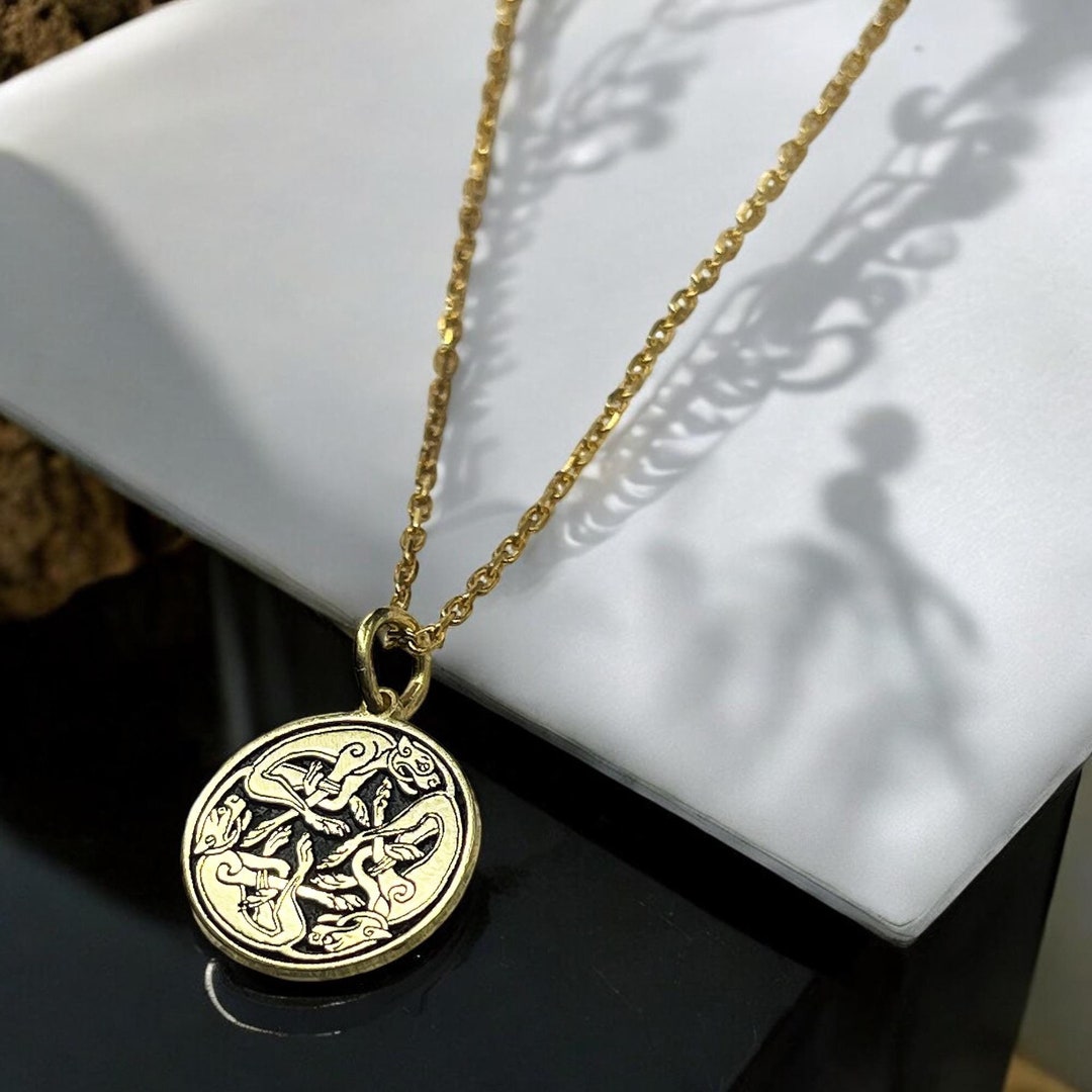 14k Gold Chase of the Hounds Necklace, 3 Dogs Pendant, Knot Jewelry ...