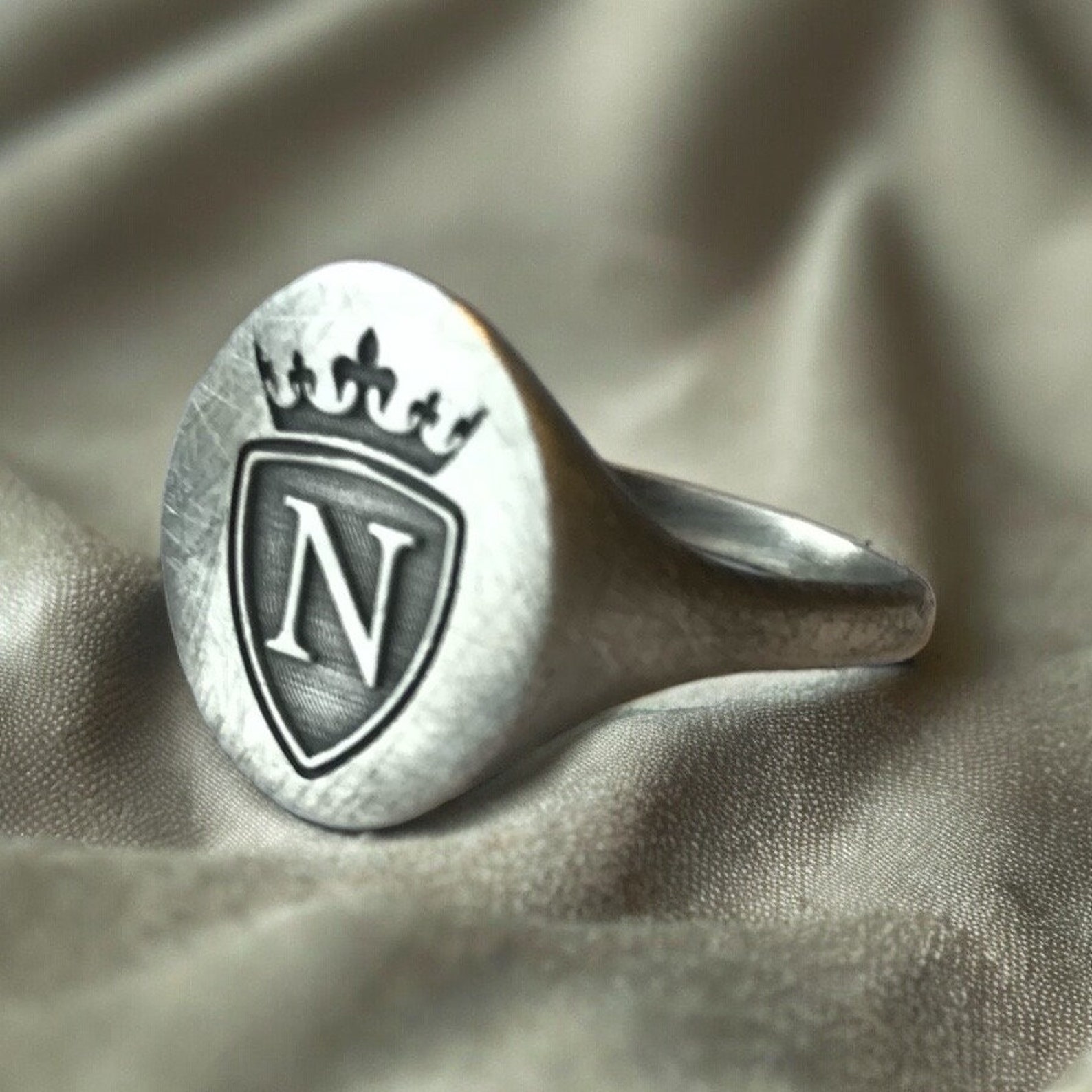 Custom Vintage Initial Signet Ring Men, Family Crest Letter Signet Ring ...