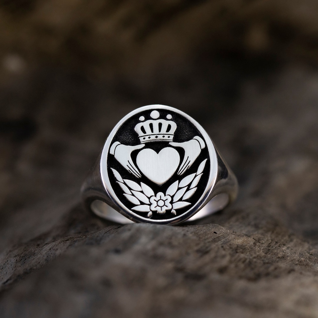 Claddagh Signet Ring, Celtic Claddagh Pinky Ring, Personalized Irish ...