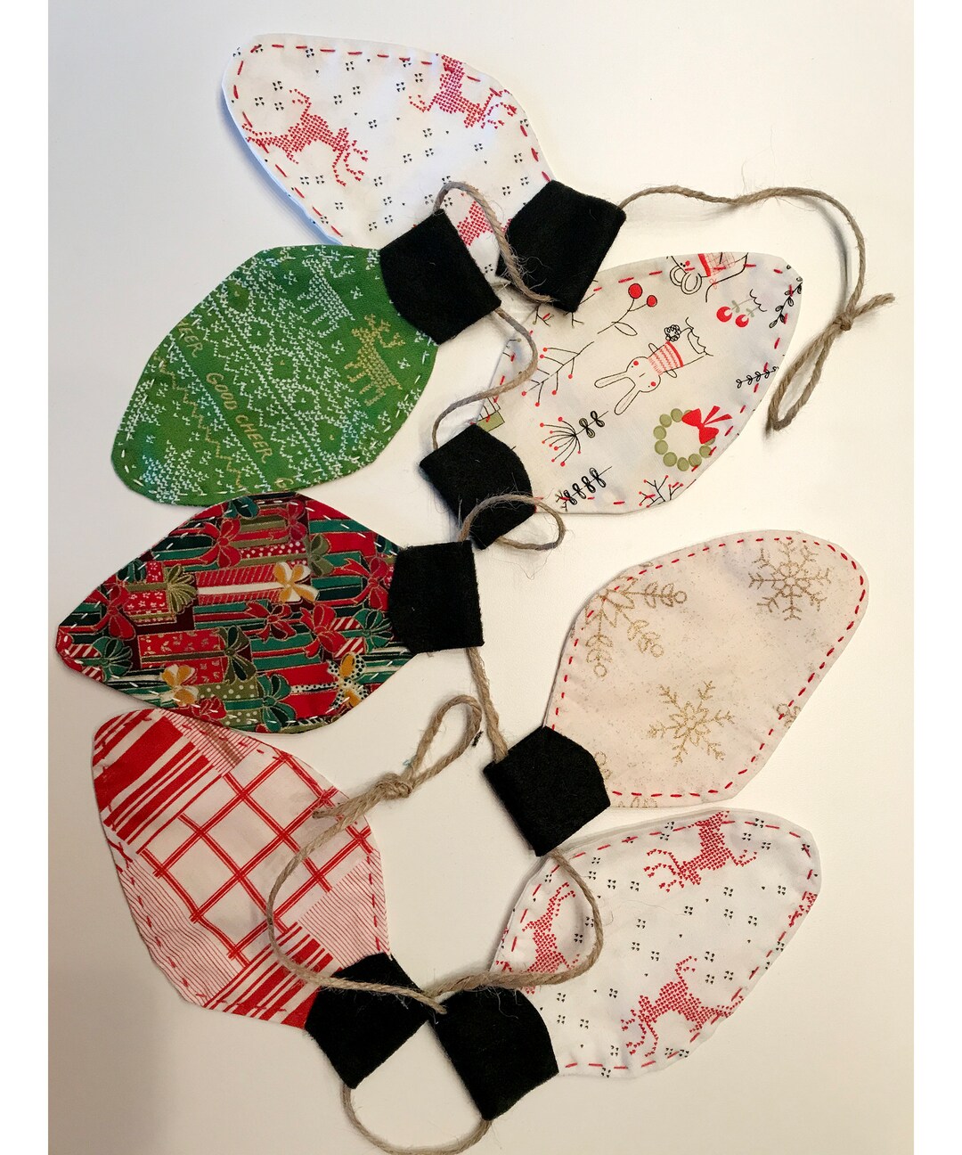 Christmas Lightbulb Garland String of 7 Quilted Large 6.5 Inch Bulbs 4 ...