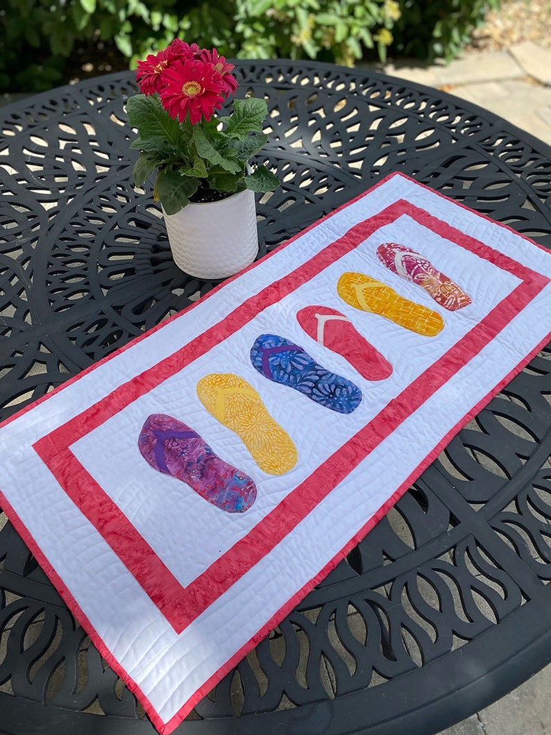 Flip Flop Hop Table Runner - PDF - Digital Pattern - Etsy