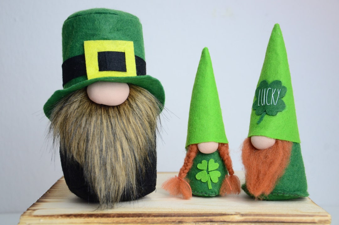 St Patricks Day Gnome With Shamrock Mini Lucky Irish Ornaments Tiered ...