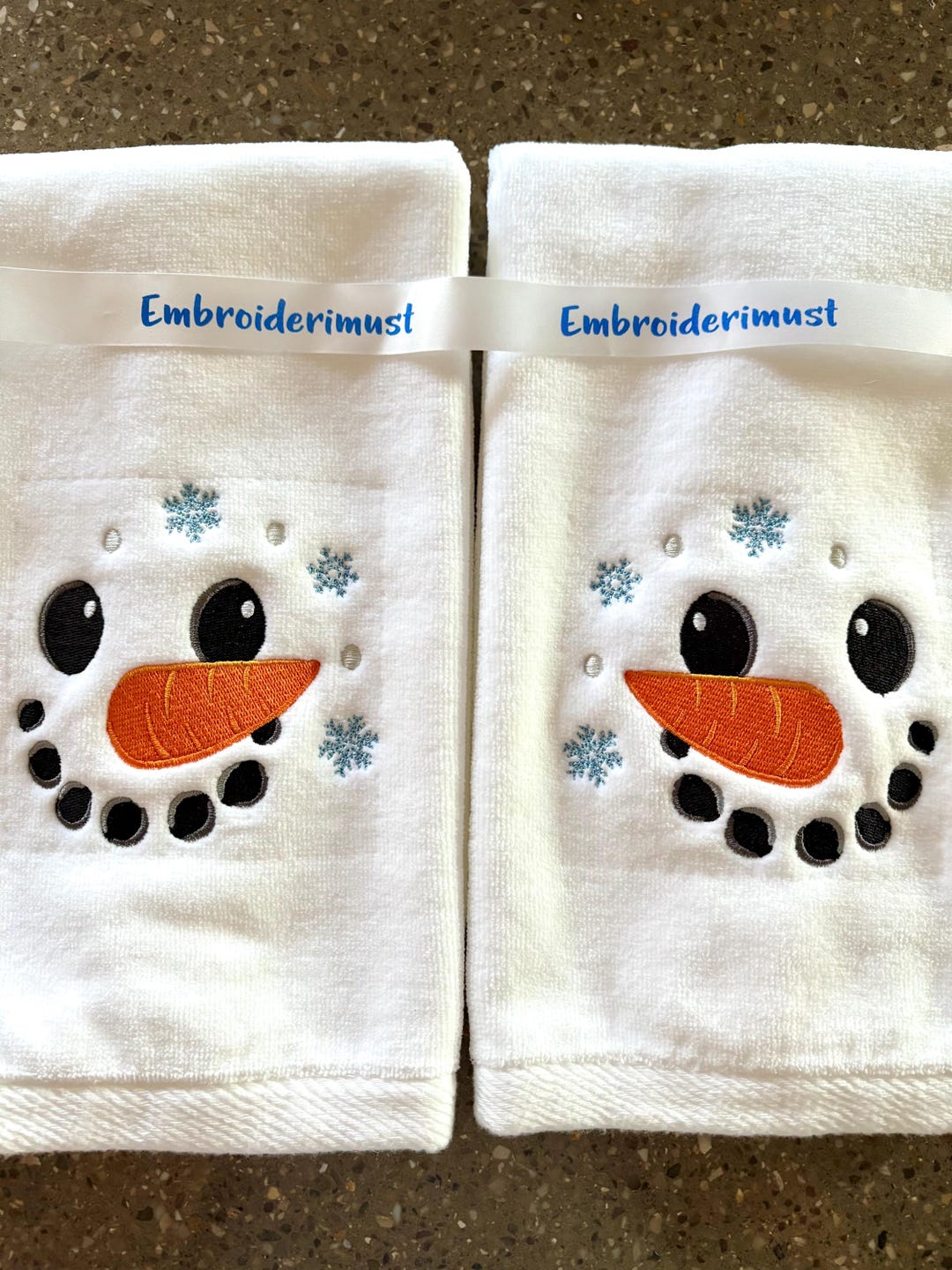 Embroidered Snowman Face With Carrot Nose Hand Towel Set, Snowflakes ...