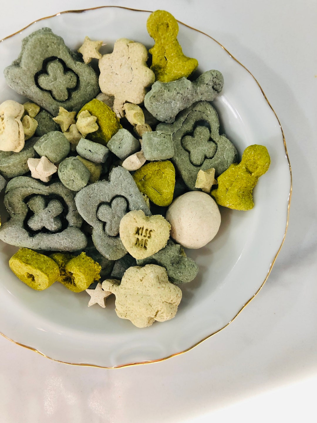 Lucky Party Mix, Handmade Oat Based Rabbit Treats, Small Animal Treats ...