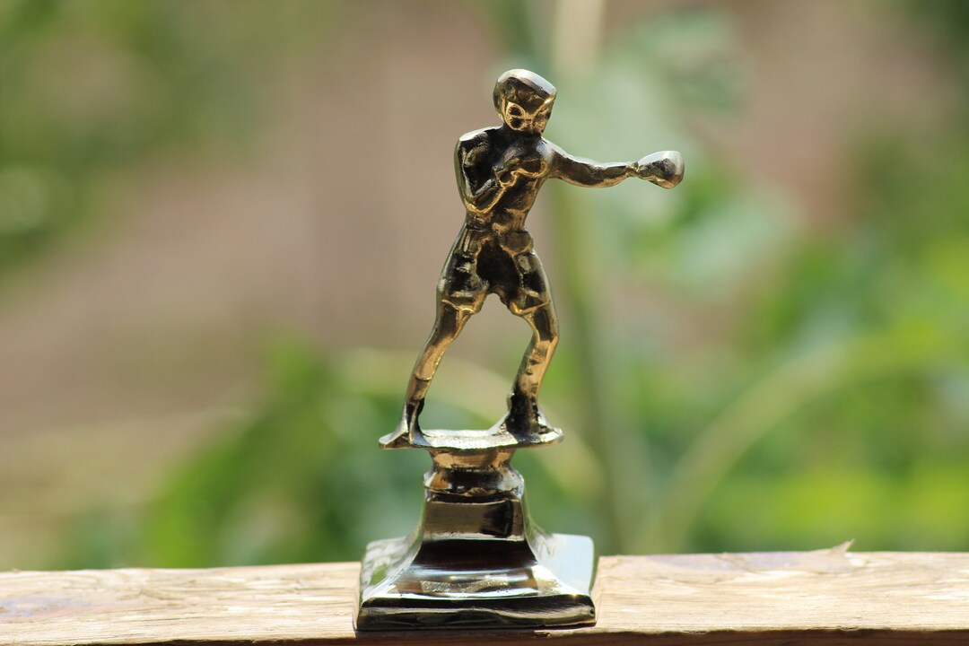 Vintage Boxing Man Statue, Muay Thai Kick Boxing Sculpture, Office ...