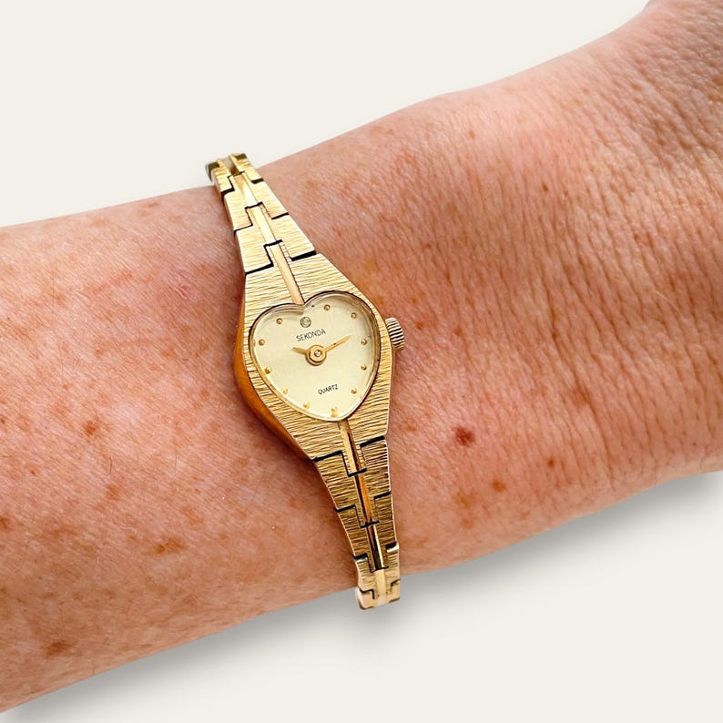 Reloj vintage Sekonda de cuarzo dorado para mujer con esfera en forma ...